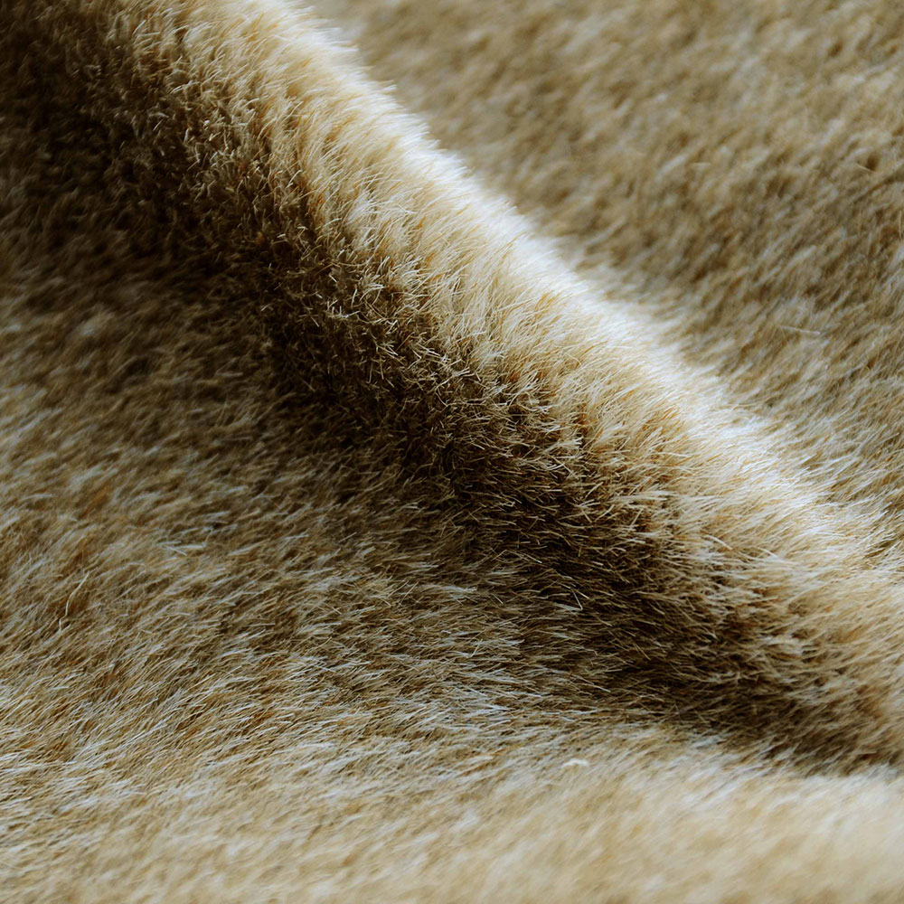 Short Pile Fur Animal Replica (D) | Fabric UK